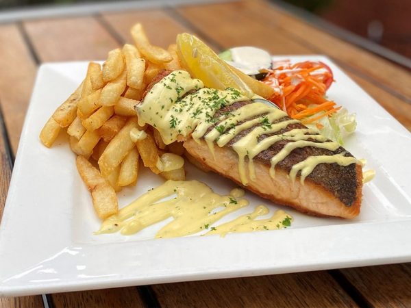 Essence Restaurant in Logan, Dining Logan | Diggers Services Club